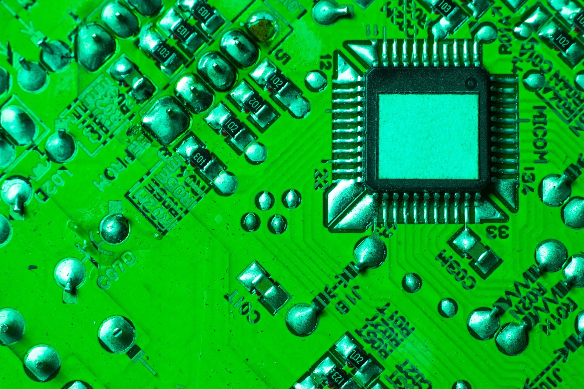 Quantum Photonics: A Leap in Time-Series Prediction Accuracy